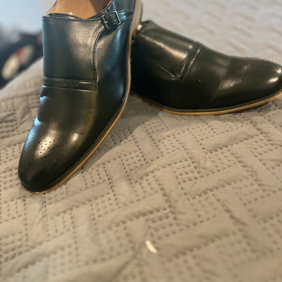 uv signature | Shoes | The Beauties Are A Black Dress Shoe Side Buckle ...
